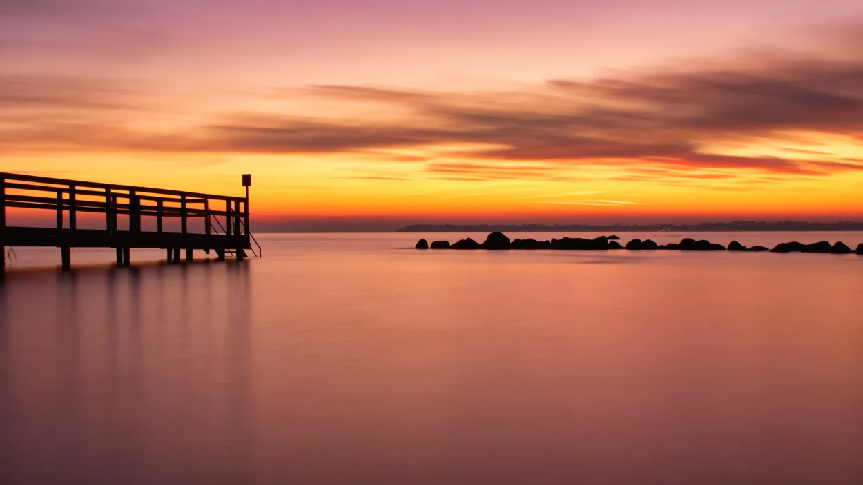 Long Exposures at Sunset and Sunrise (in colour) - technique photo ...