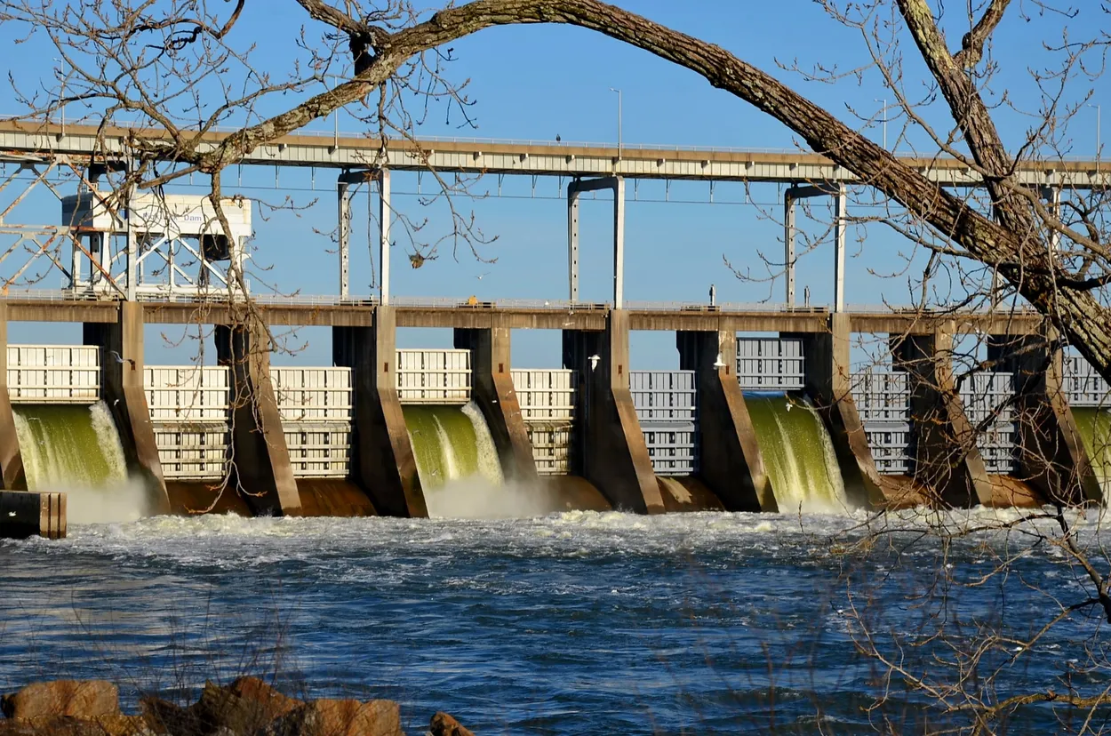 Man-Made Dams (in colour) - architecture photo contest | Photocrowd ...