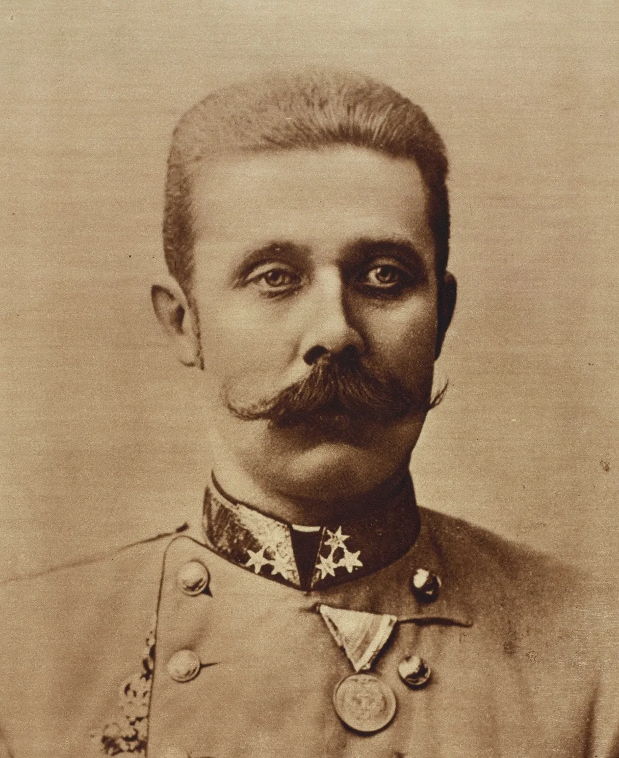Historical photos of moustachioed men who shaped World War One ...